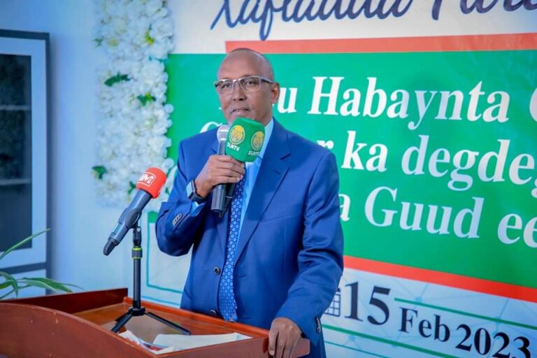Minister of Health Cut the RibbonThe Newly Renovated Emergency Section ...